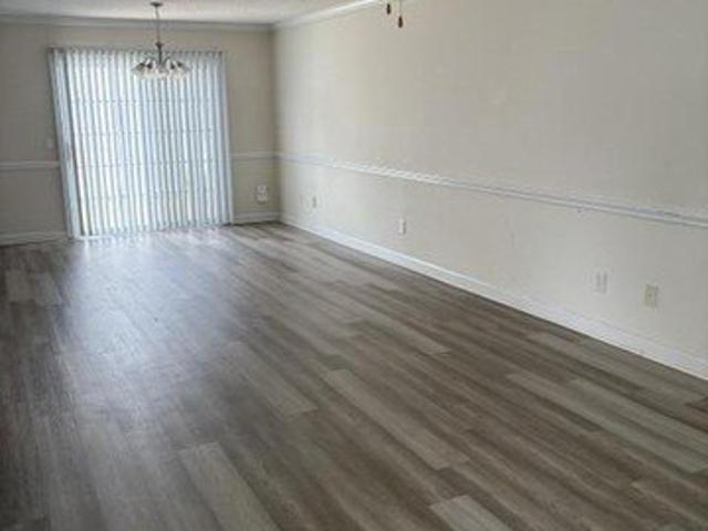 4145 Dudleys Grant Dr Apt E, Winterville, NC 28590
