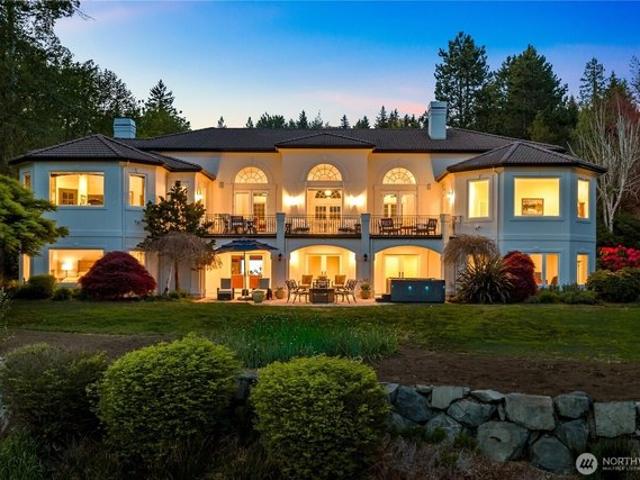 4145 Peregrine Point Way SE, Sammamish, WA 98075