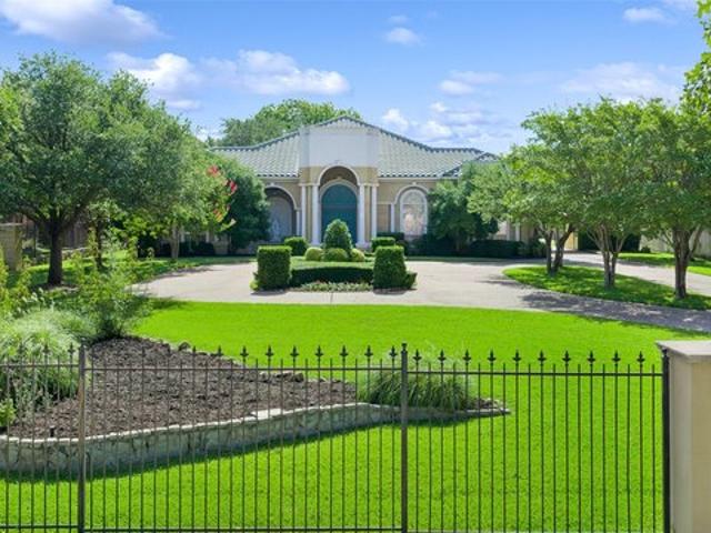 4145 Roberts Rd, Grapevine, TX 76051