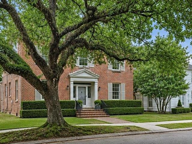 4145 Vendome Place