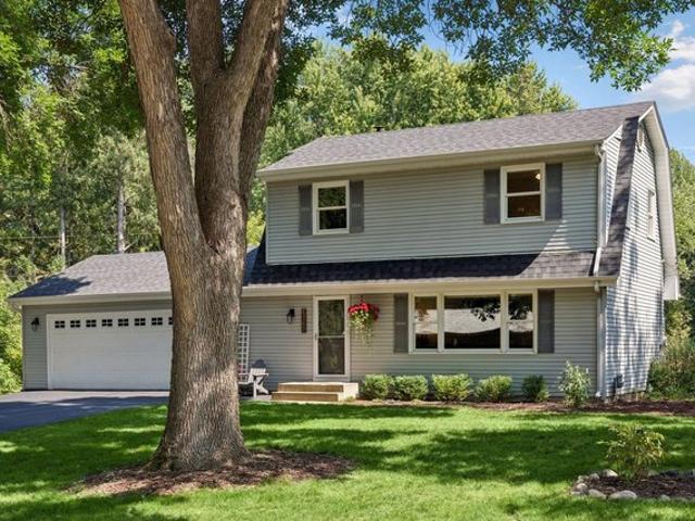4147 Hull Rd, Minnetonka, MN 55305