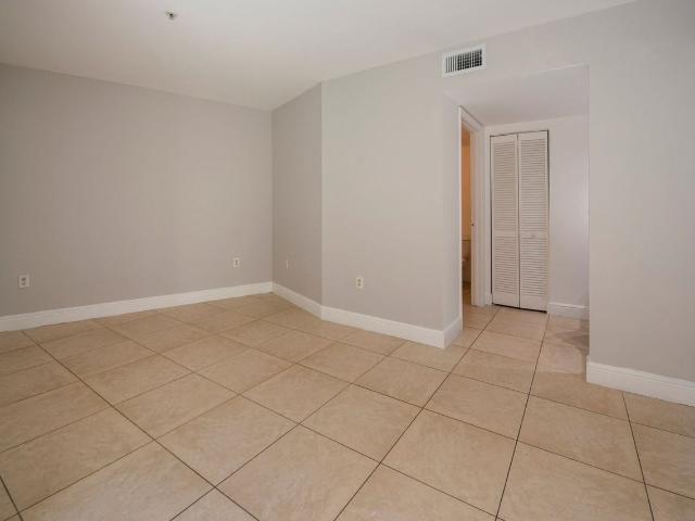 4147 Live Oak 1 Bedroom Apartment for Rent at 4147 Stirling Rd, Dania Beach, FL 33314 Dania Beach