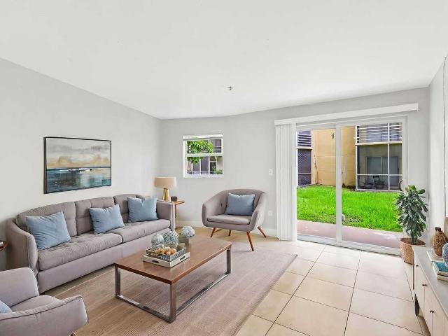 4147 Live Oak 2 Bedroom Apartment for Rent at 4147 Stirling Rd, Dania Beach, FL 33314 Dania Beach