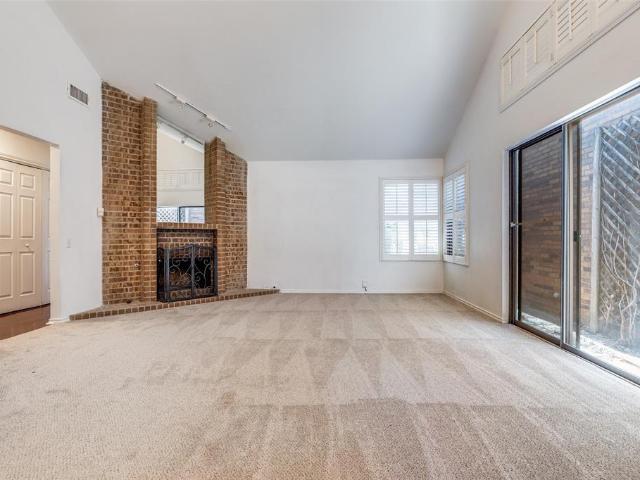 4147 Rosser Square