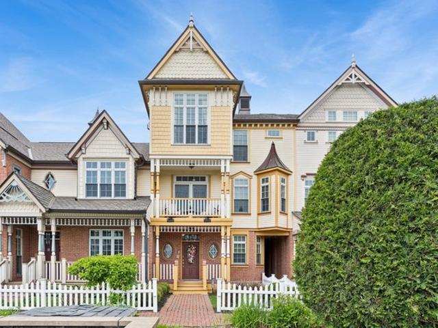 4147 Royal Mews Cir Unit 204, Naperville, IL 60564
