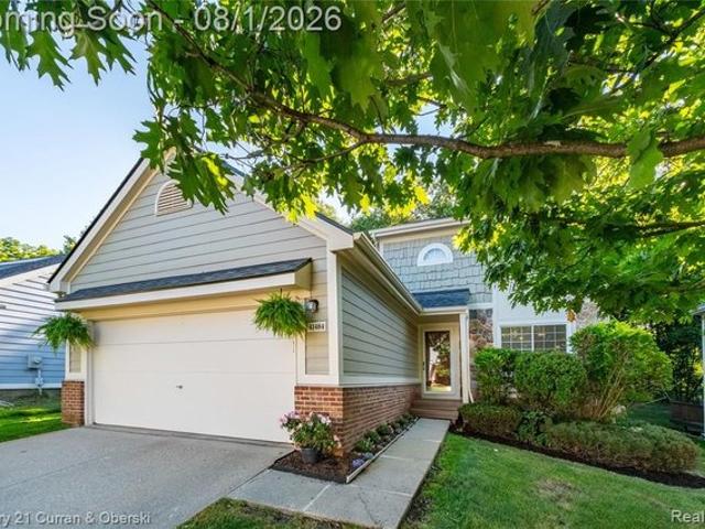 41484 Belden Cir, Novi, MI 48377