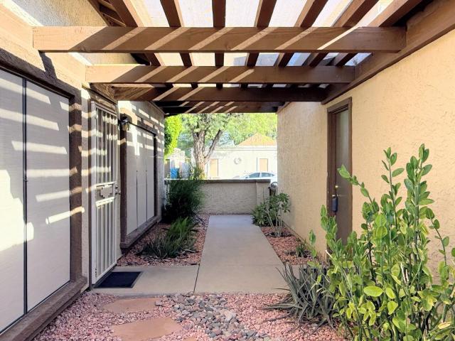 4148 w villa maria drive