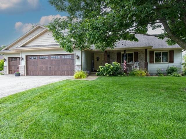 4149 Westview Ln, Oshkosh, WI 54904