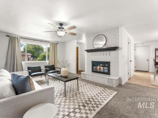 4140 N Liesel Pl