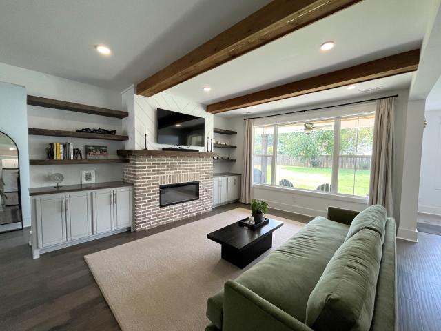 4140 Azalea Ct
