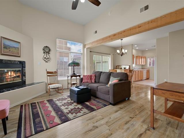 4140 Big Sky Rd, Santa Fe, NM 87507