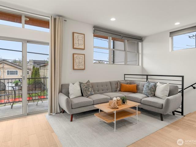 4140 Delridge Way SW, Seattle, WA 98106 | MLS #2497 | Compass