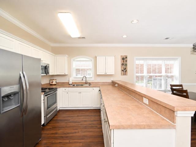 4140 Hibiscus Dr. 101