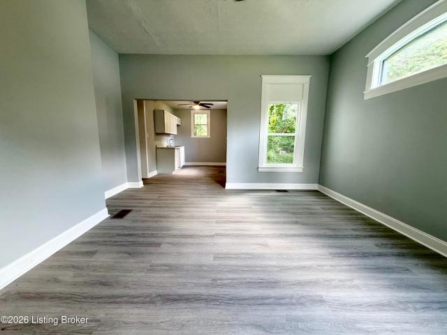 4140 W Broadway 1