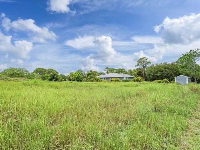 4140 48th St, Vero Beach, FL 32967