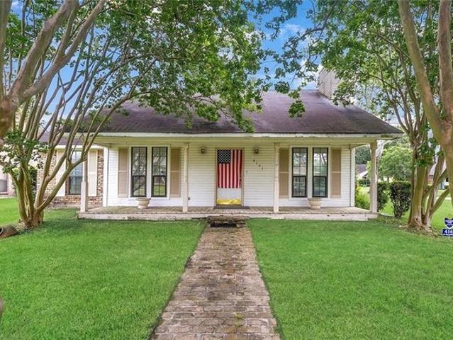 4141 Country Hill Dr, Baton Rouge, LA 70816
