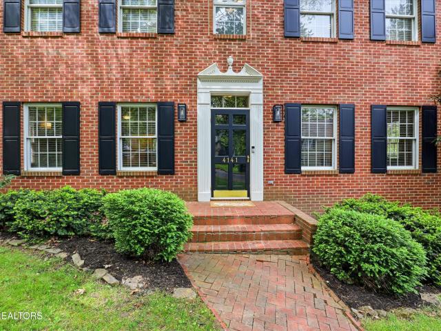 4141 Forest Glen Drive