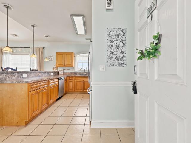 4141 Hibiscus Dr. 18 304