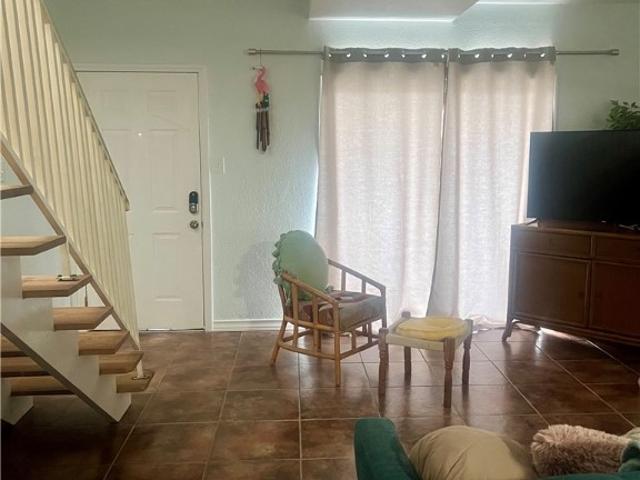 4141 Whiteley Dr 404
