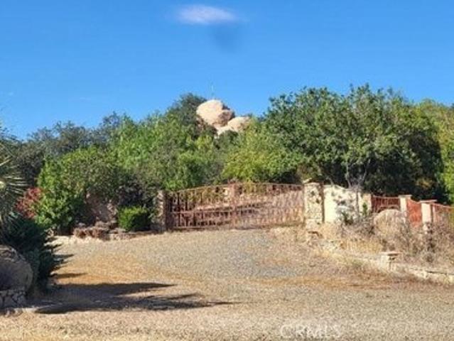 41420 Hacienda Dr, Murrieta, CA 92562