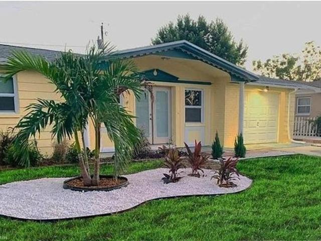 4142 Woodfield Ave, Holiday, FL 34691
