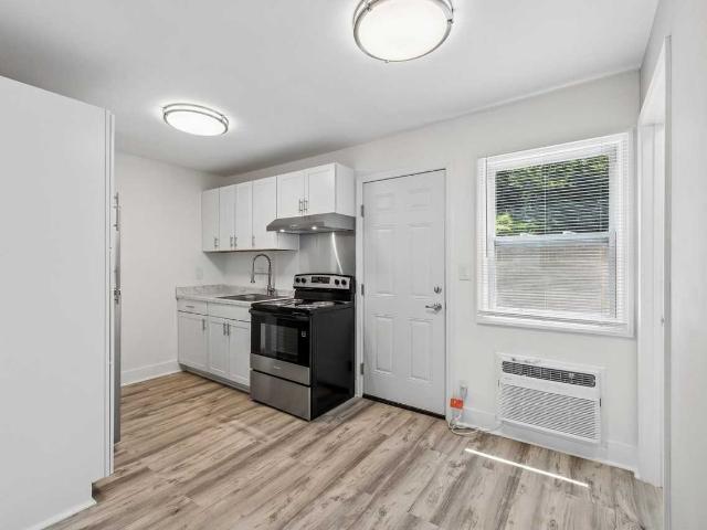 4142 1 Bedroom Apartment for Rent at Conway Ave, Charlotte, NC 28209 Colonial Village