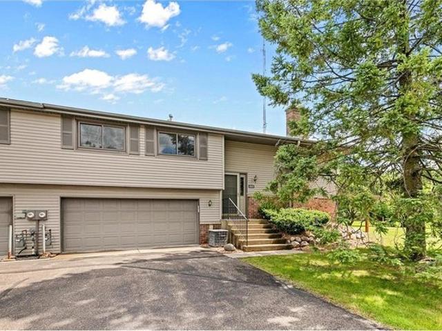 4143 Sylvia Ct, Shoreview, MN 55126