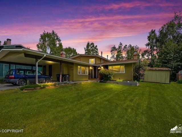 4143 Vance Dr, Anchorage, AK 99508