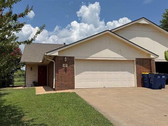 414 416 E Britton Ct, Stillwater, OK 74075