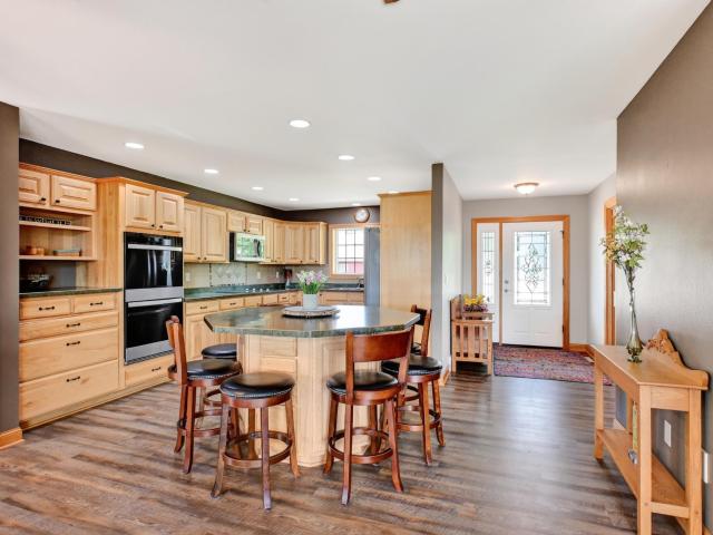414 5th Street E