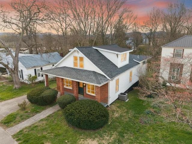 414 Center St, Berea, KY 40403