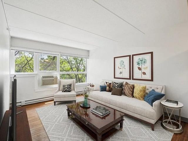 414 Chestnut St, Springfield, MA 01104