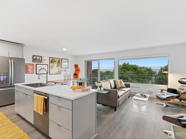 414 Boulevard # 203