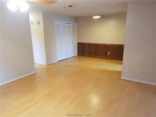 414 Brentwood Drive E