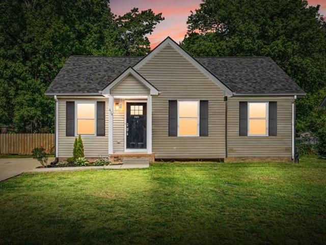 414 Donna Dr, Clarksville, TN 37042