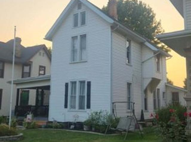 414 E Temple St, Washington Court House, OH 43160
