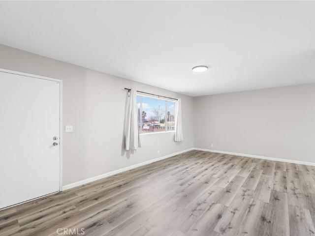 414 E Avenue J13
