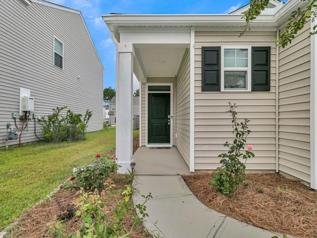 414 Eastern Pine Dr, Summerville, SC 29486