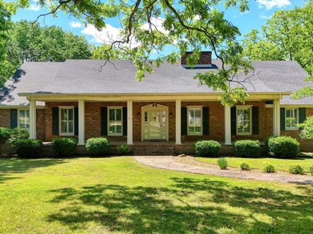 414 Knox St, Huntingdon, TN 38344