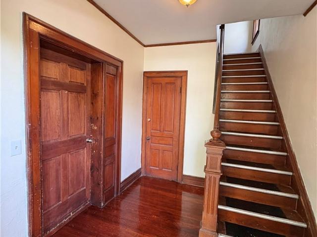 414 Hoyt Street