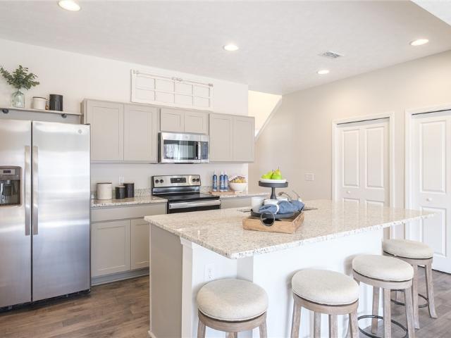 414 Honeycrisp Drive NE