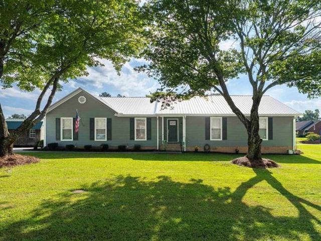 414 Hickory Dr, Gardendale, AL 35071