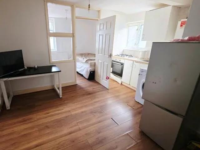 414 High Street North, London, E12 6RH, United Kingdom | 1 bed apartment for rent #168165503 | Rentberry