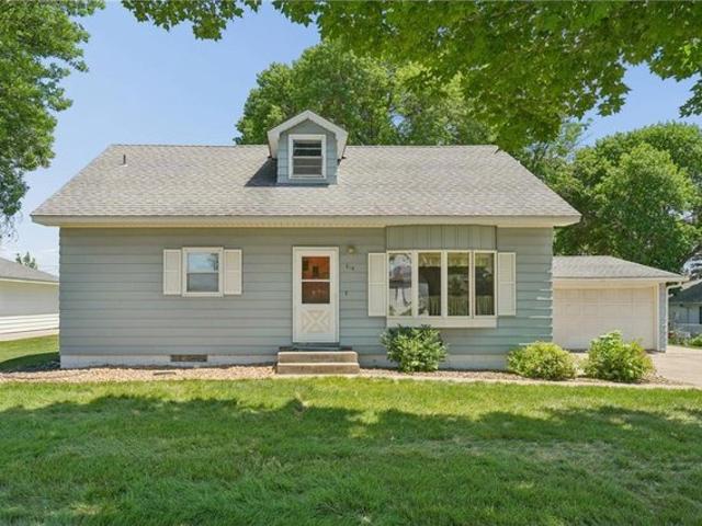 414 Oak Ave N, Maple Lake, MN 55358