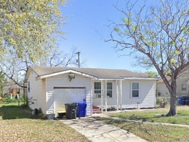 414 Macleod Dr, Corpus Christi, TX 78408