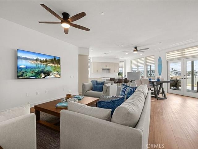 414 Main St Unit 200, Huntington Beach, CA 92648