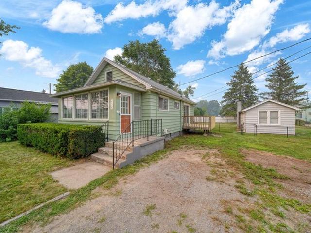 414 Napoleon Rd, Michigan Center, MI 49254