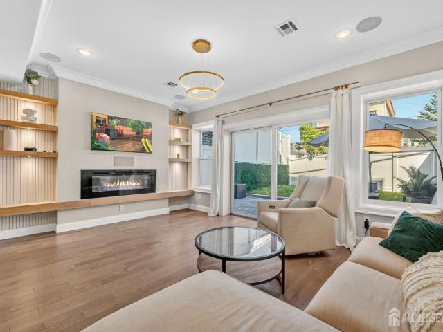 414 New York Avenue 1