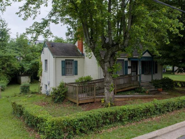 414 NW 10 1/2 St