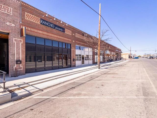 414 S Commerical Avenue